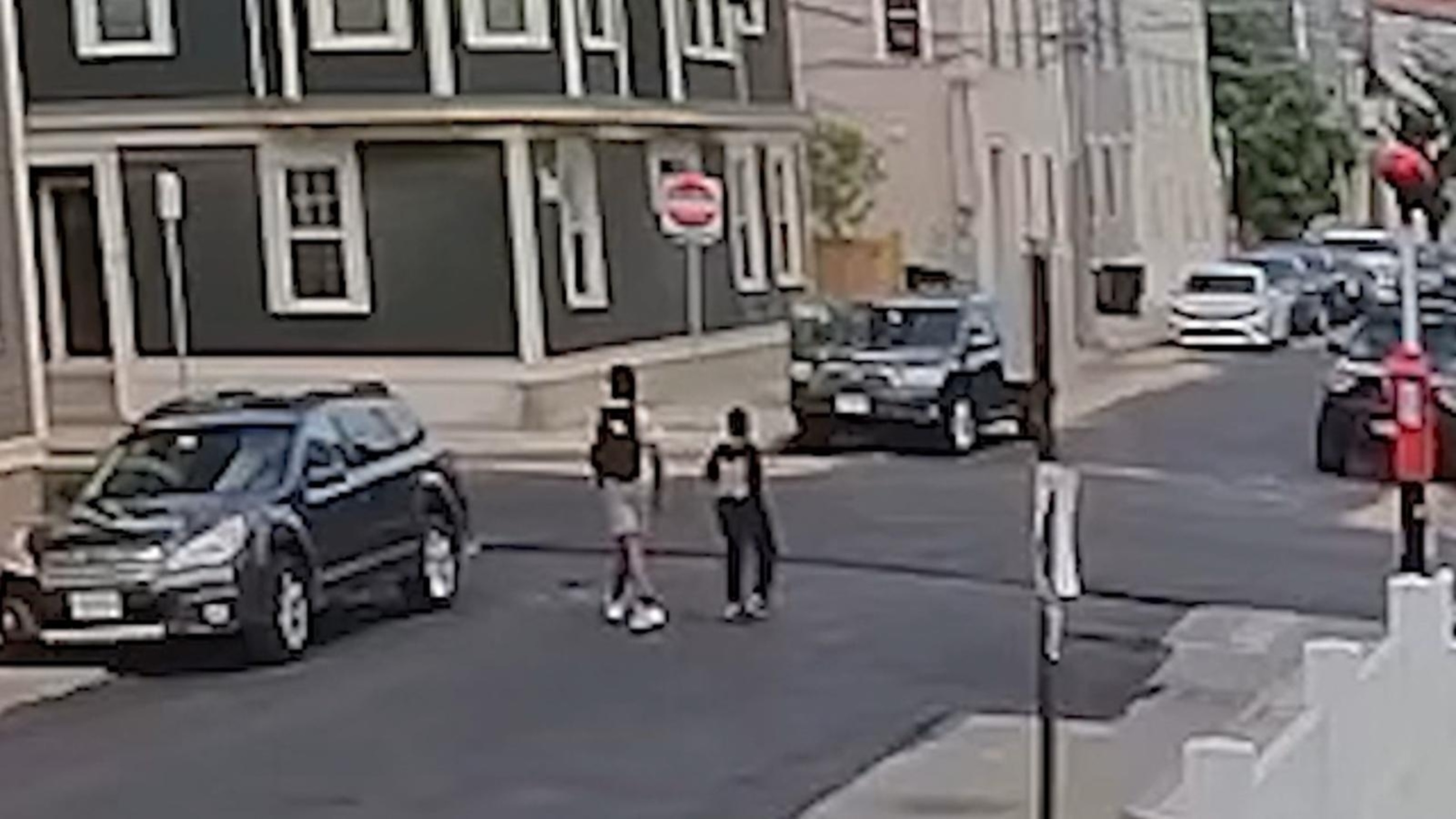 Suspects at large after armed robbery at kids' lemonade stand in Boston ...