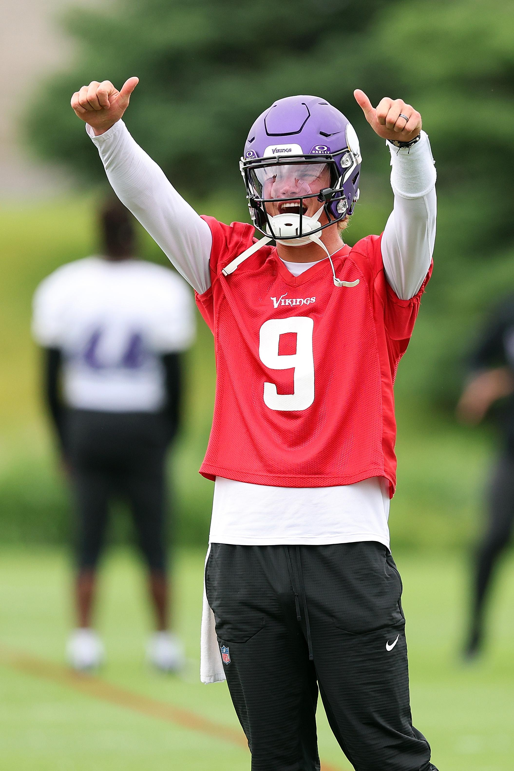 Minicamp takeaways: QB whispers, O-line optimism & Teasley’s front ...