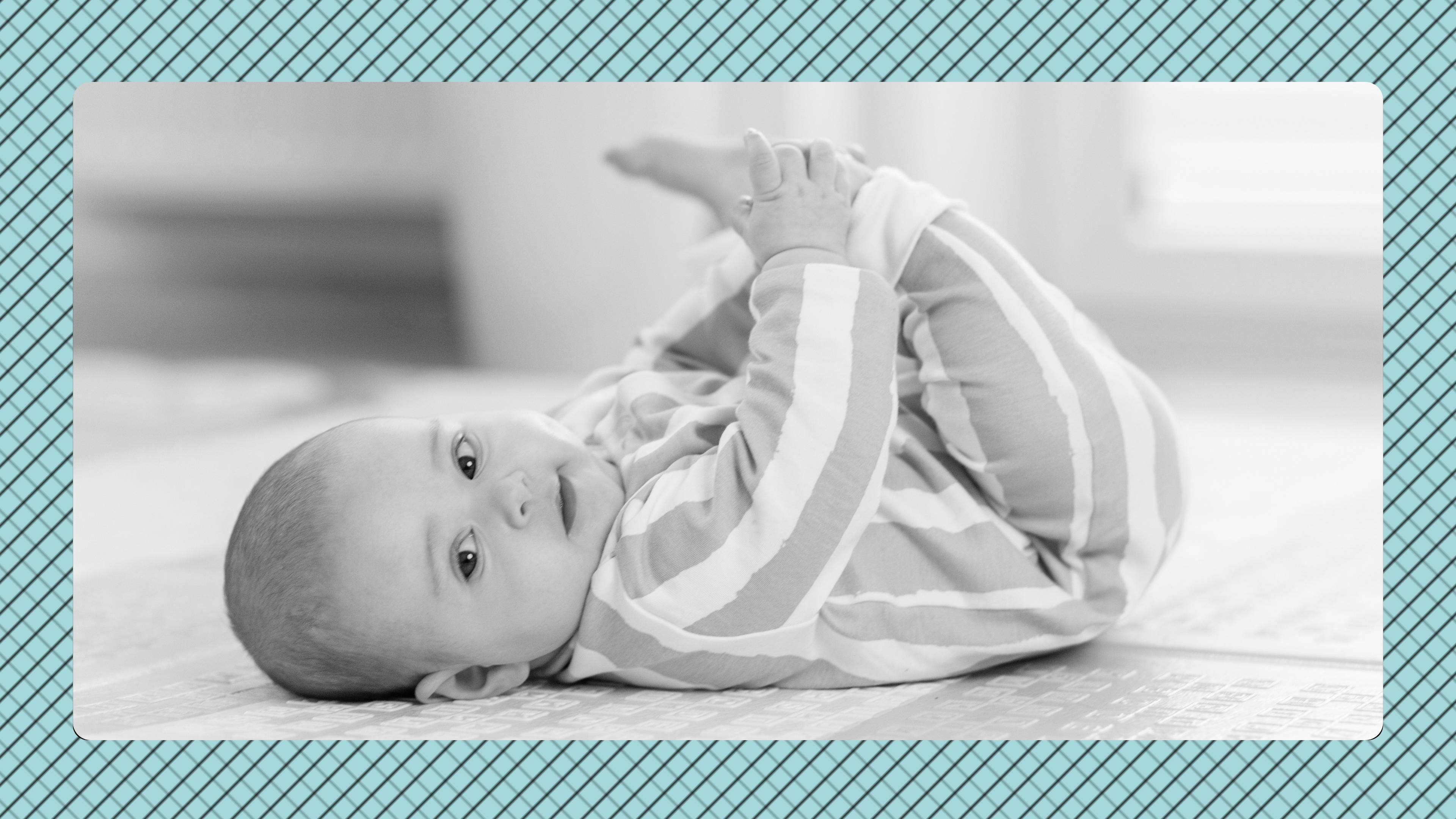 5 months old: Milestones and red flags