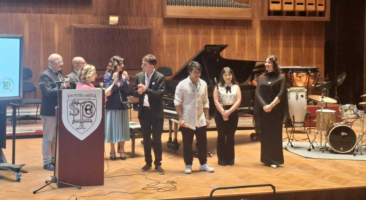 Napoli, le borse di studio al conservatorio San Pietro a Majella ...