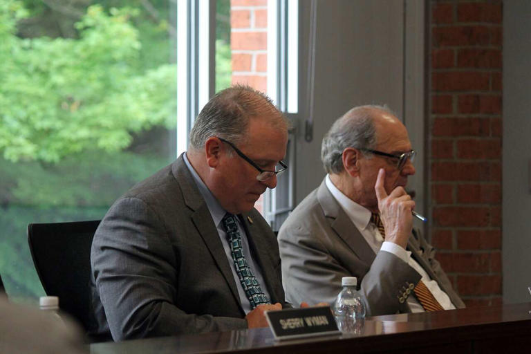 Ward receives glowing review from WSCC board