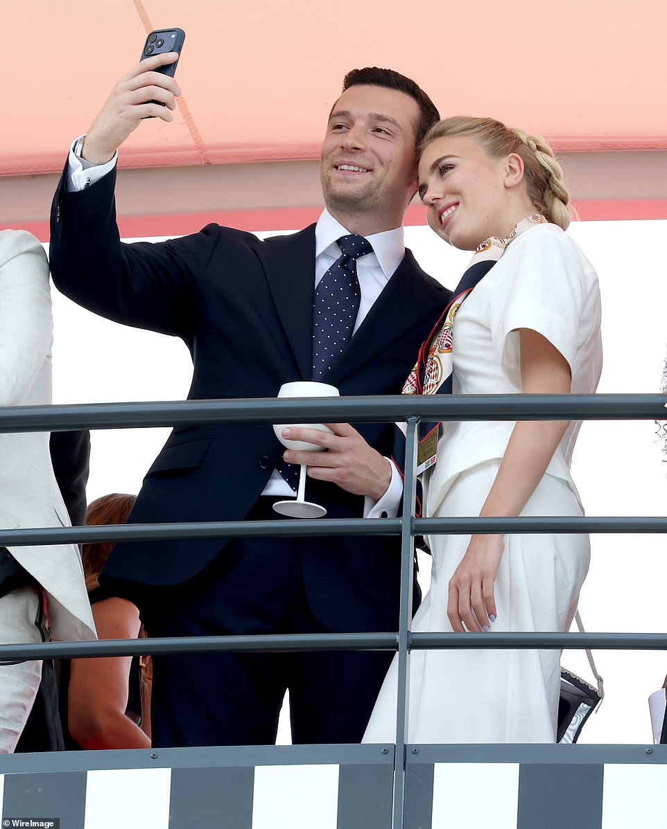 French presidential hopeful faces backlash after outing with princess