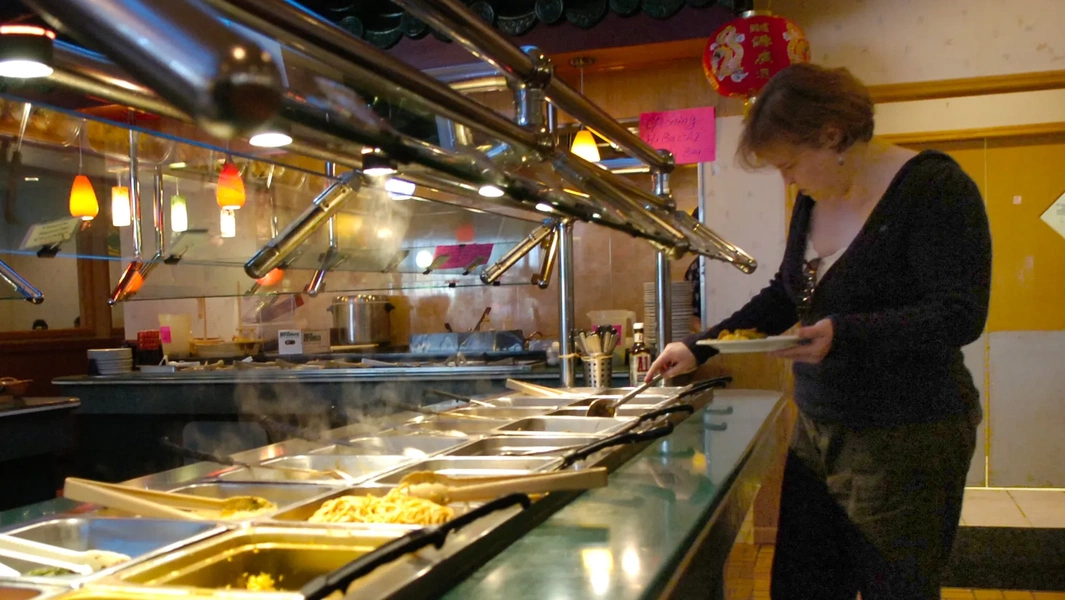 14 essential buffet etiquette and safety rules