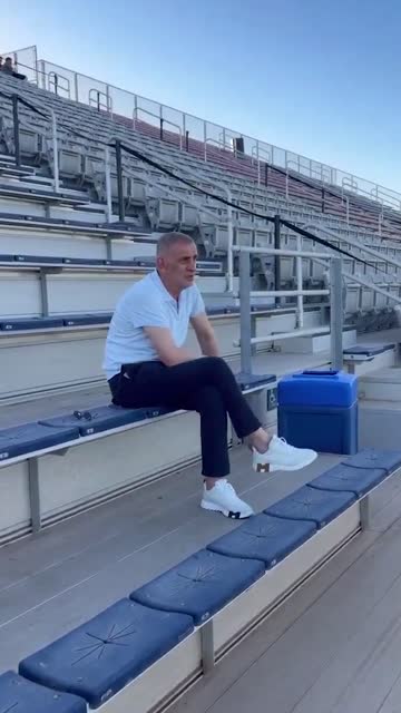 TFF Başkanı'nın saha kenarındaki görüntüsü olay oldu