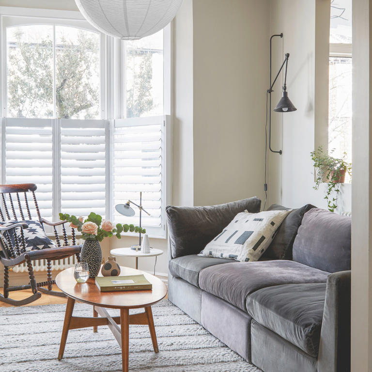 5 items a small living room really doesn’t need, according to ...