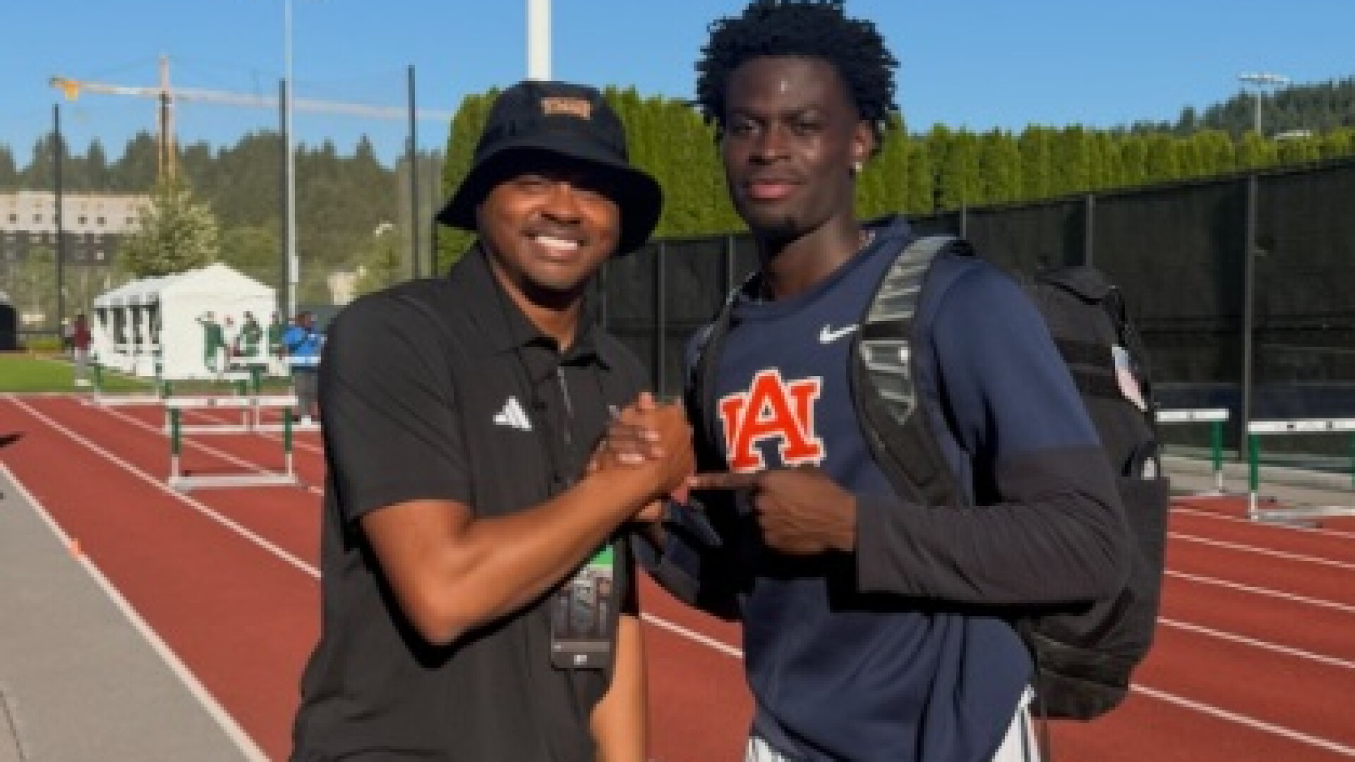 Ja'Kobe Tharp's world record had a unique spectator — the previous ...