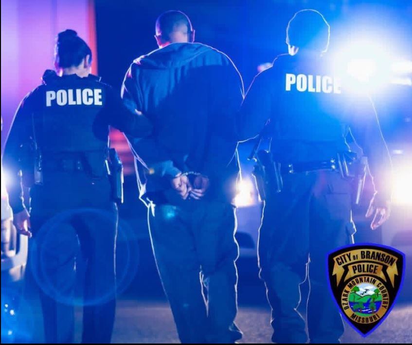 Man arrested after threatening people in downtown Branson