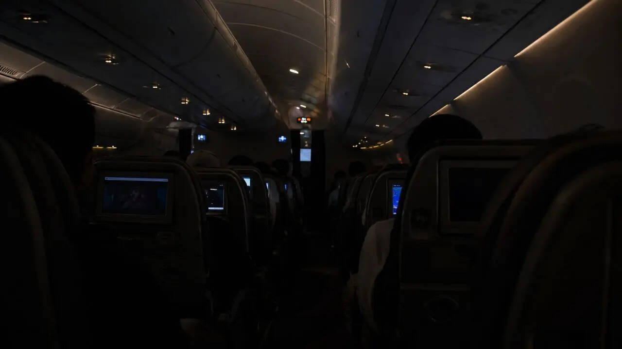 Why do airlines turn off cabin lights before takeoff and landing: The ...