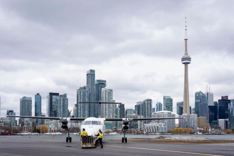 Toronto Port Authority says Billy Bishop expansion would be self-funded ...
