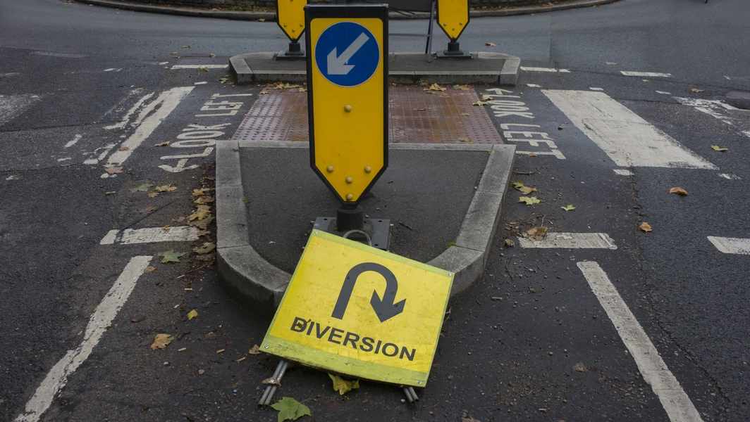 6 funny signs from around the world