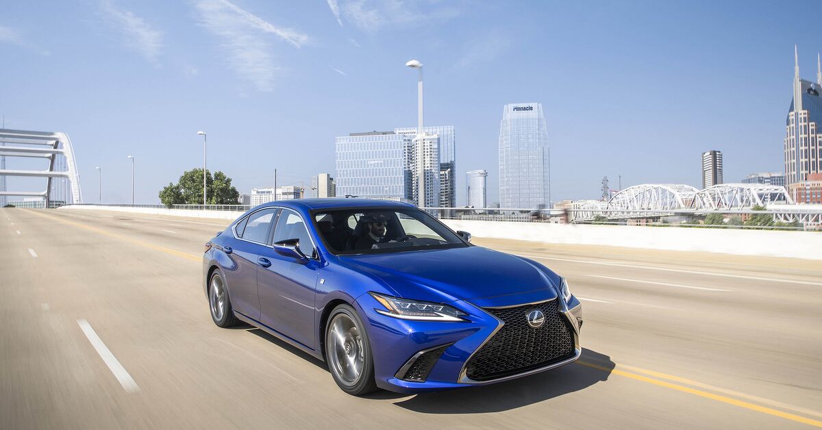 Lexus ES trade in value: Here's what you should get and why