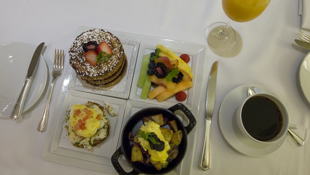 Brunch and buffet secrets every foodie should know