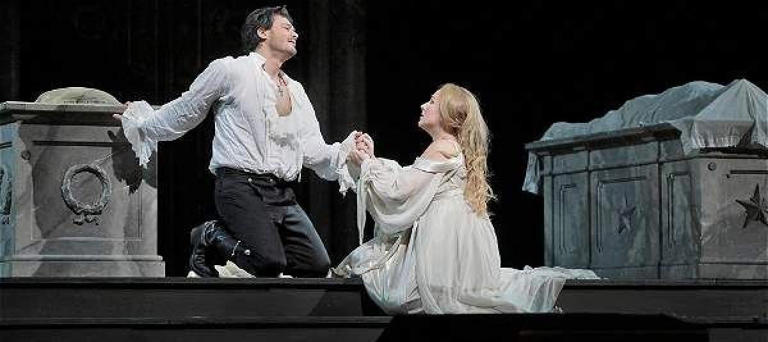 Calahorra se asoma al Teatro Real con 'Romeo y Julieta'