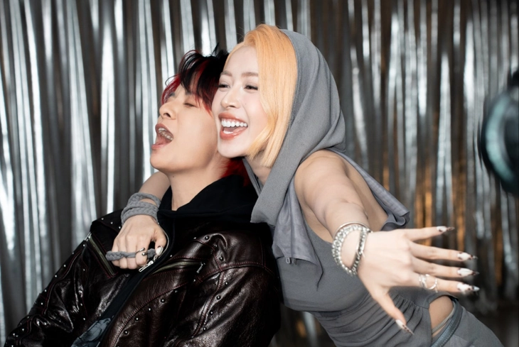 Amber Liu 'đạp gió' đến Việt Nam chúc mừng Chi Pu ra mắt album EXs