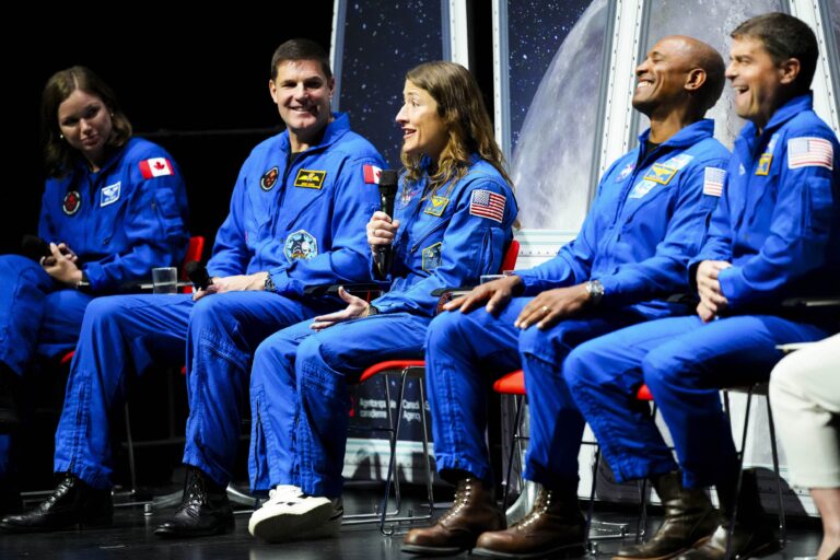 Kritiek op volledig mannelijke bemanning voor Artemis III-missie