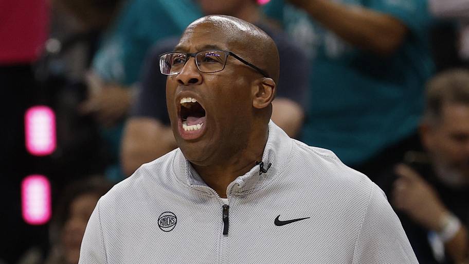 Mike Brown ditching polarizing Tom Thibodeau tactic has Knicks on cusp ...