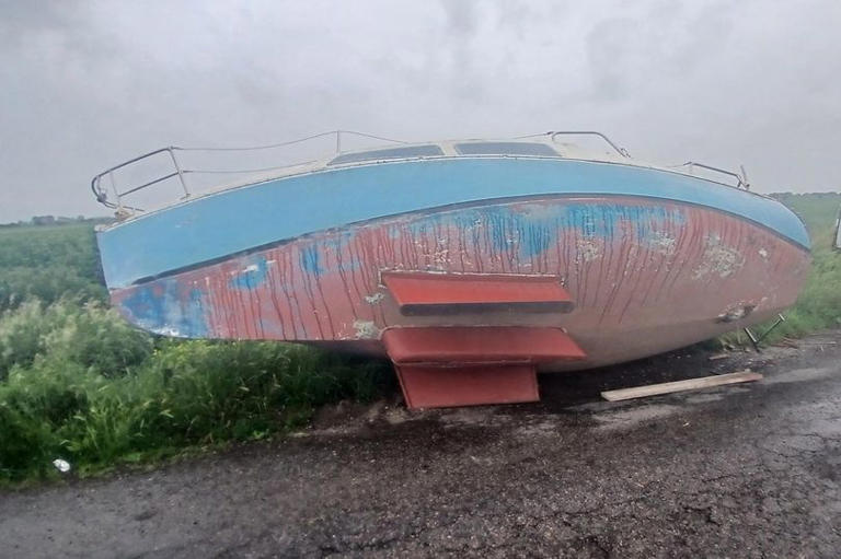 Fly-tipped boat and caravans found next to Cambridgeshire road