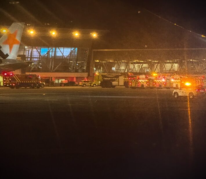 Incêndio atinge aeroporto da capital da Nova Zelândia e interrompe voos