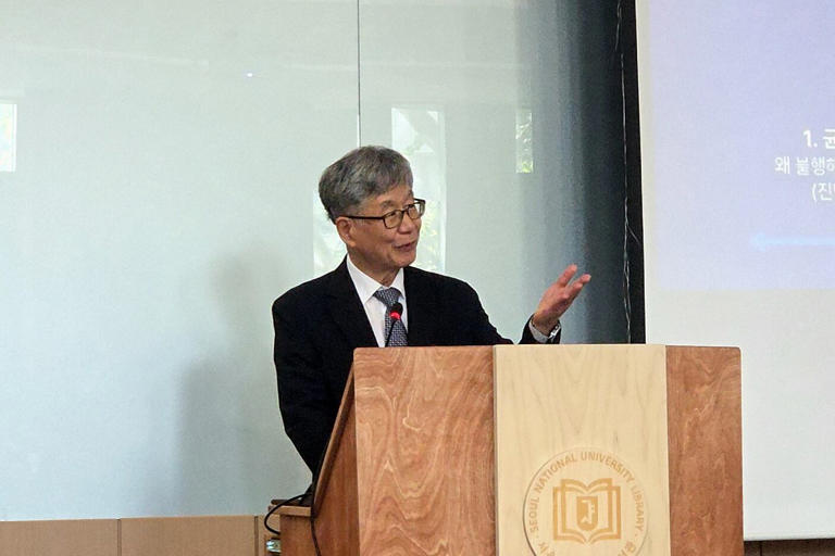 Sociologist diagnoses Korean society's 'three-insecurity' crisis amid ...