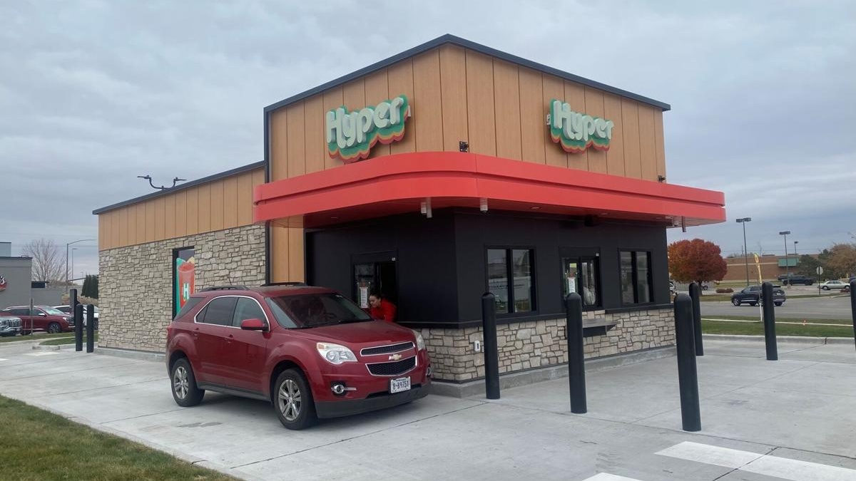 Fast Food Drive-Thrus That Save You Time and Money Better Than Dining ...