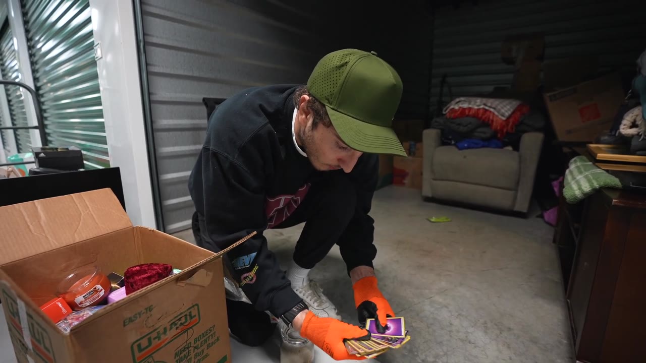 They risked over $1,000 on one storage unit - then found cards worth ...