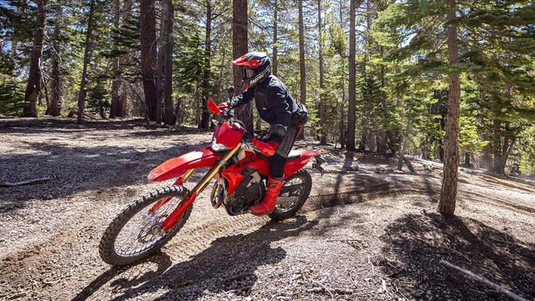 This is the first street-legal enduro dirt bike from Ducati. It looks ...