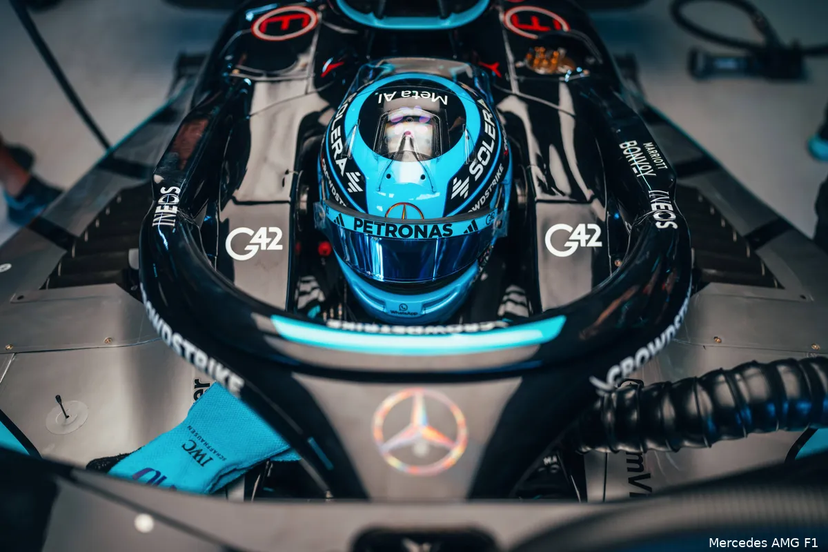 Verstappen met moeizame start, Russell profiteert van afwezigheid Antonelli