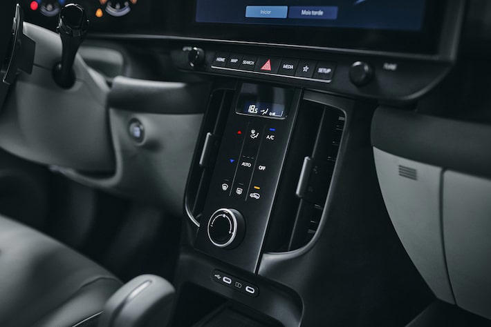 Primeiras impressões: Hyundai i20 tem bom chão, tecnologia e pose de ...