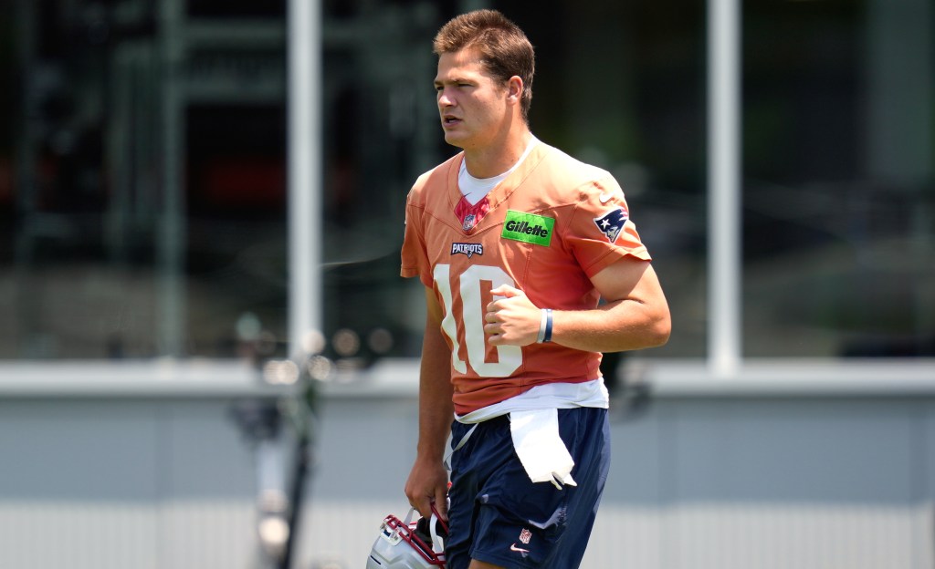 Patriots end practice early after scary Drake Maye collision