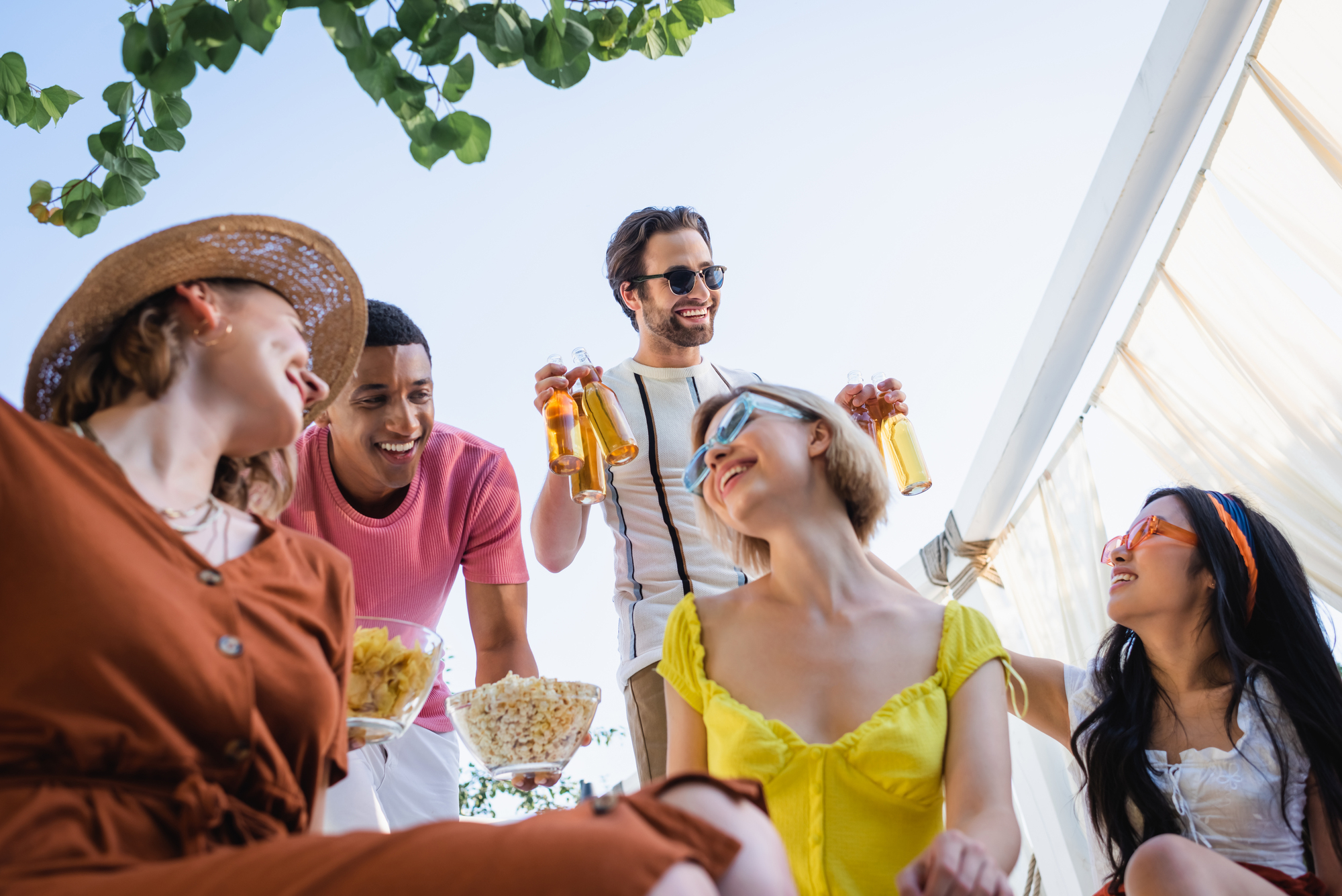 15 retro party themes that will make your next gathering unforgettable