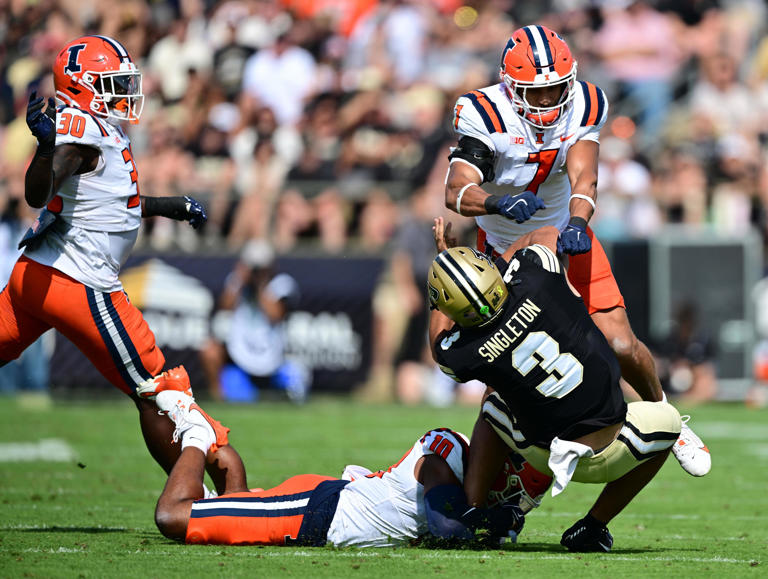 Oregon Ducks football dive: Illinois Fighting Illini football 2026 preview