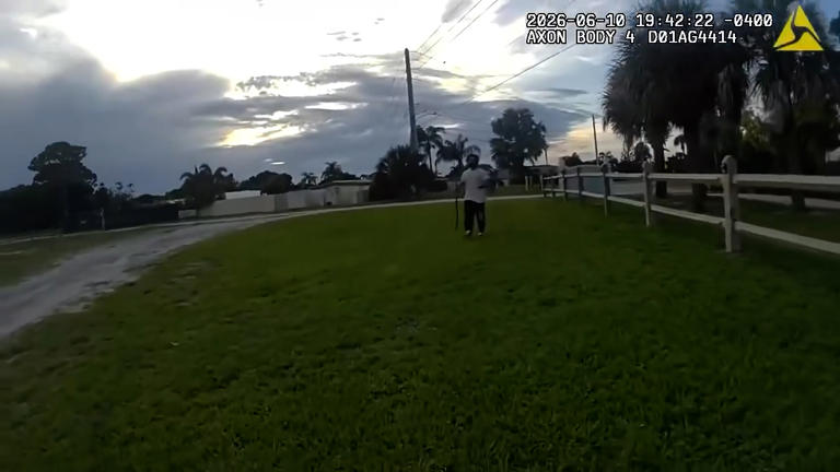 Video: Florida man 'threatening' others with stick takes off running ...
