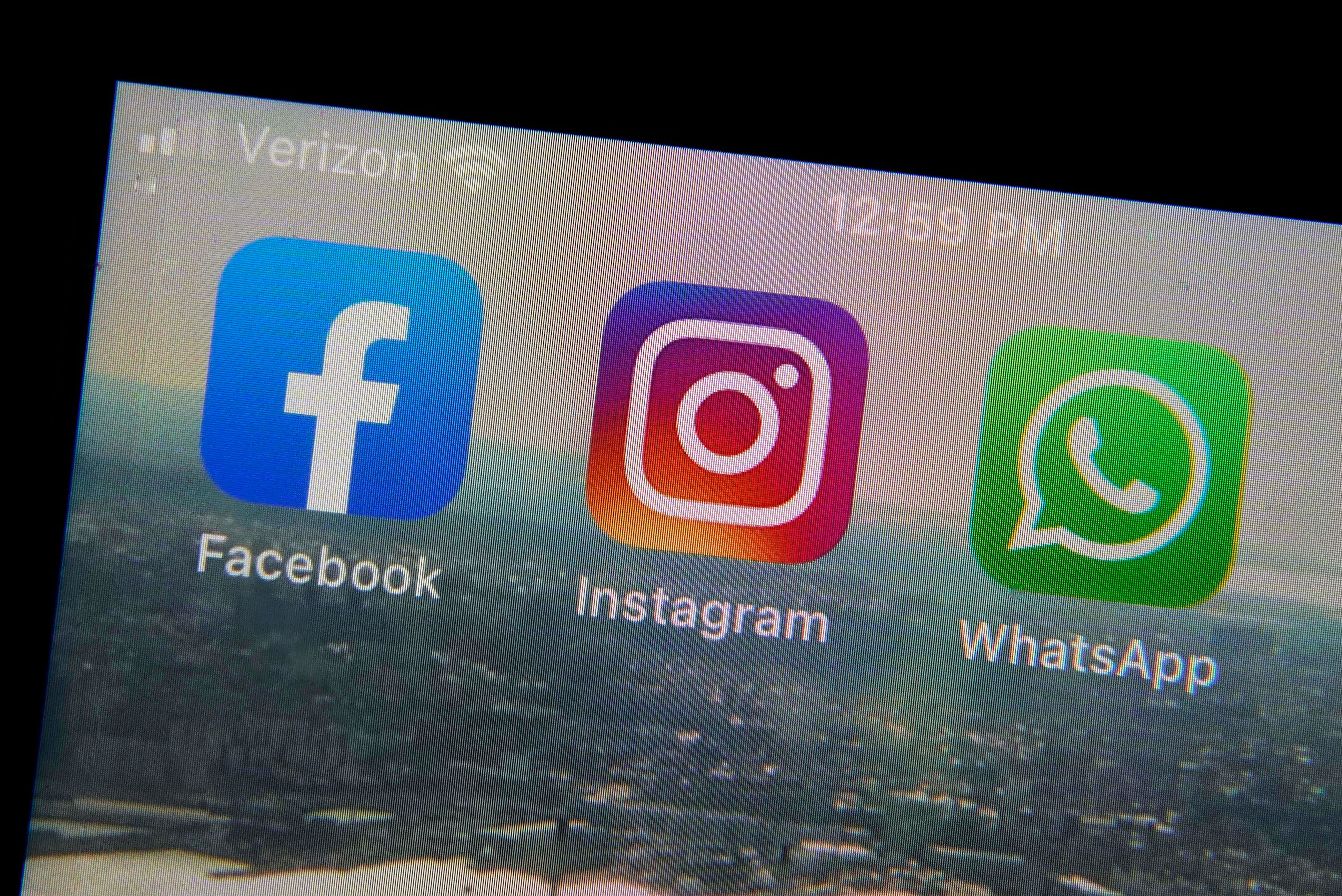 Meta Platforms apps down in major outage