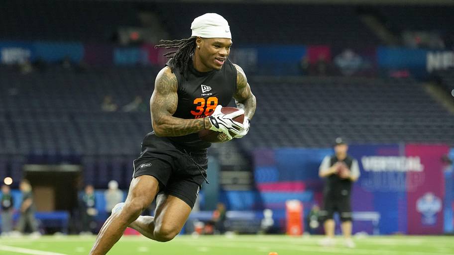 Bears veteran WR Kalif Raymond making impact beyond the stat sheet