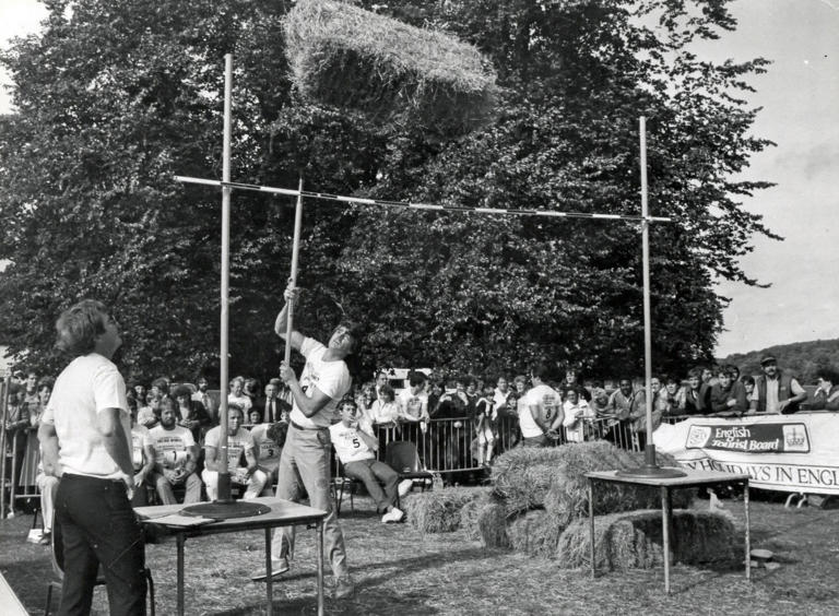 Fantastic pictures capture life in Derbyshire during the 1980s ...