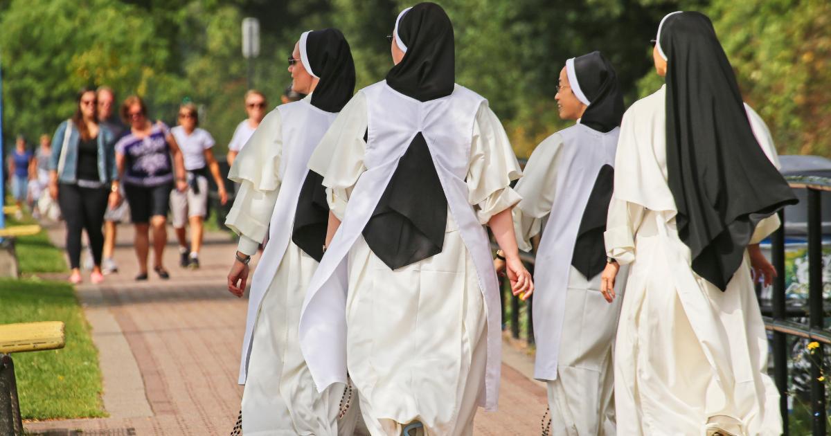 'Nuns are awesome': High rents push New Yorkers to live with nuns as ...