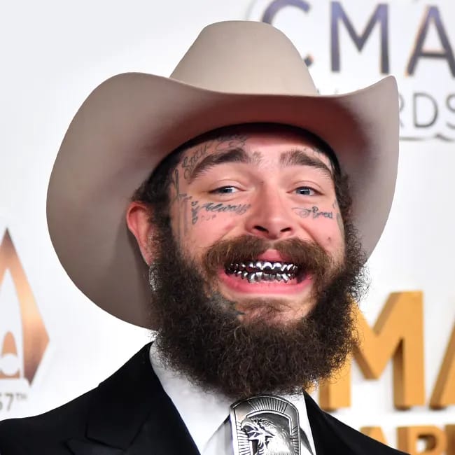 Post Malone flaunts his weight loss in new tour promo clips