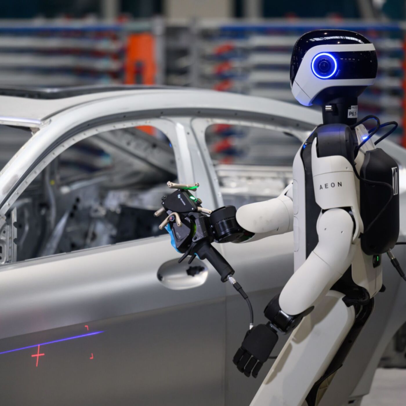BMW erprobt humanoide Roboter in Produktion
