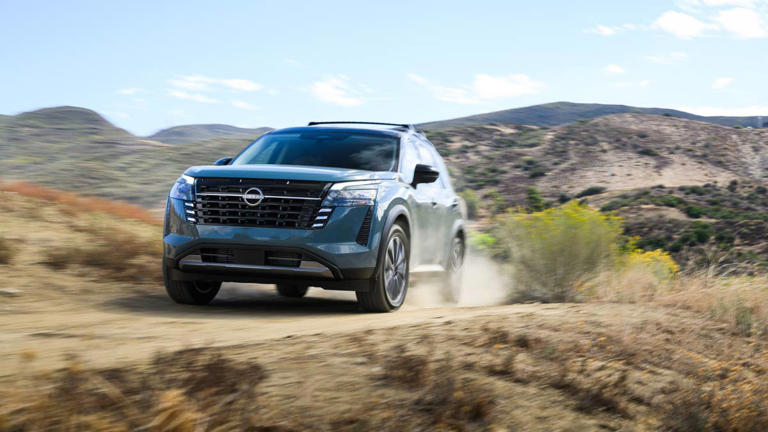 I drove the 2026 Nissan Pathfinder Platinum 4WD: Here’s my honest ...