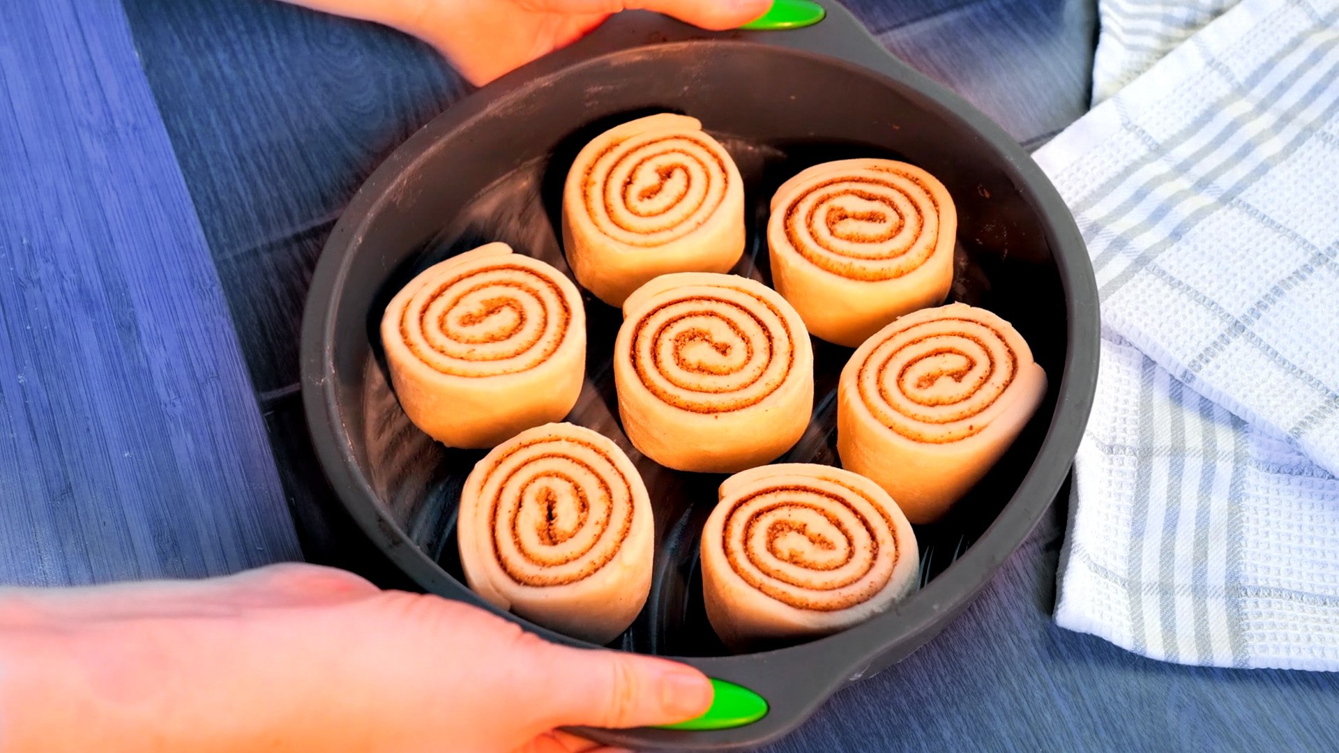 Mastering dough: Essential tips and must-have tools