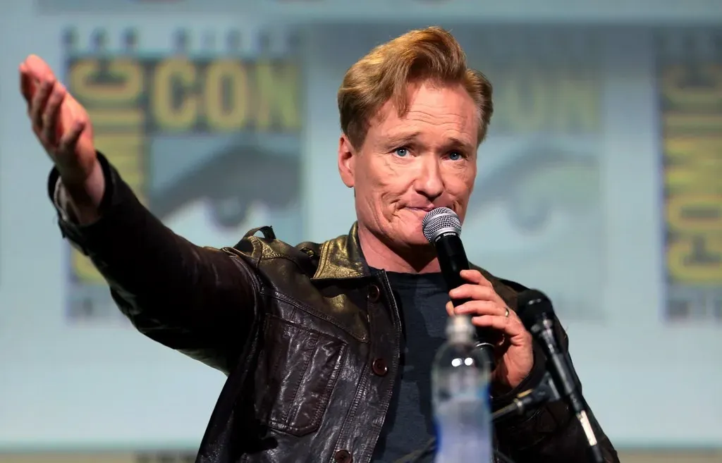 6 talk show hosts who were replaced and never recovered their audience