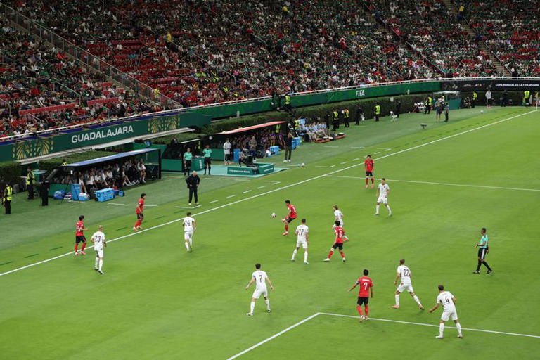 Fox viewers confused as World Cup broadcast experiences strange switch ...