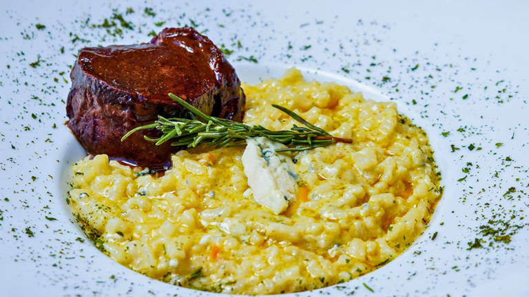 Woman accused of 'stealing' a family secret recipe just for reverse ...
