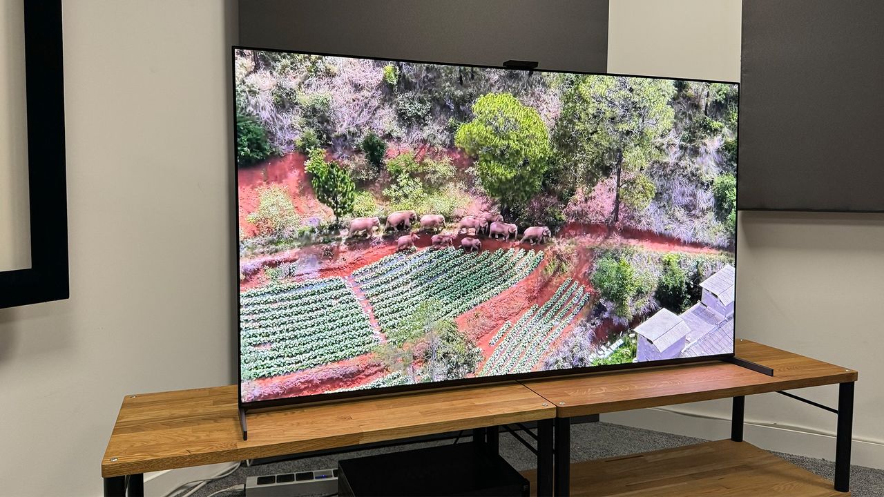 Sony adds direct connect audio feature to older premium TVs