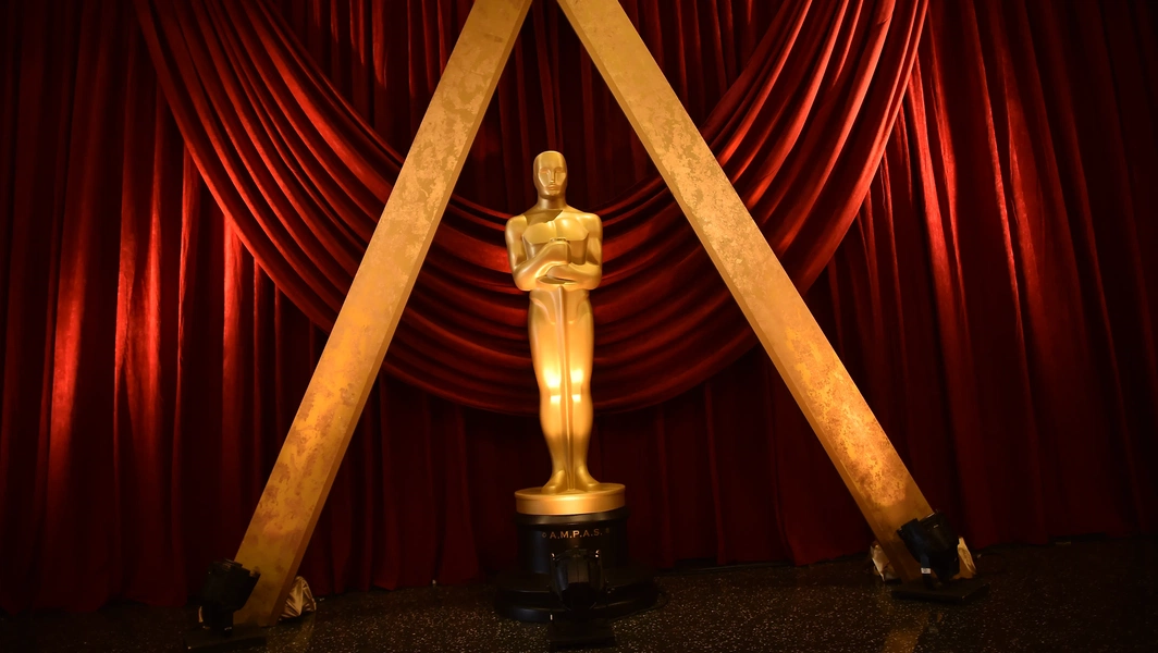 10 shocking and historic Oscar moments