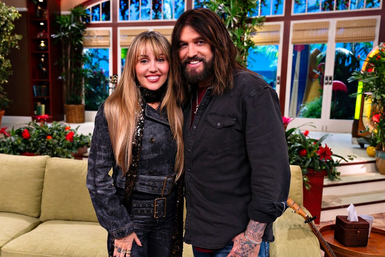 Miley Cyrus and her siblings on the 'authentic' way they communicate ...