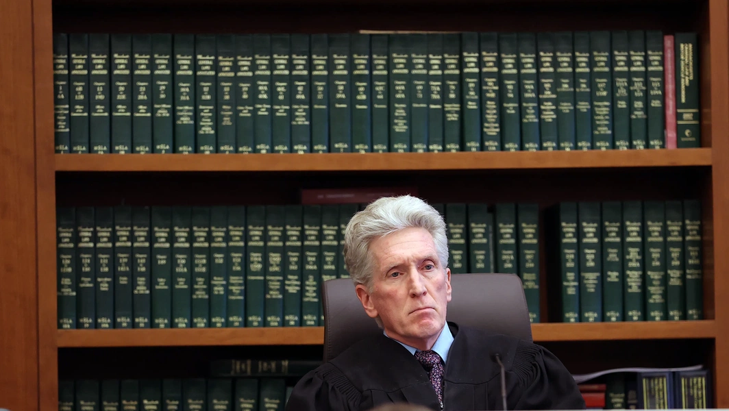 Prosecutors cite 911 call as key in Clancy murder trial