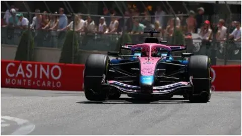 Checo Pérez recibe multa en Barcelona tras exceder el límite de ...