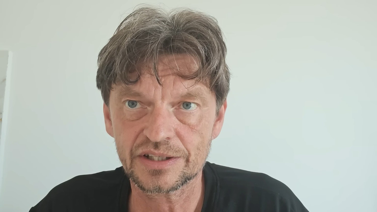 Adwokat wreszcie spotkał się z Kraskowskim. "Jest pogryziony przez pluskwy"