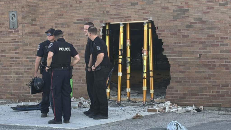 Woman charged after vehicle accelerated into rear of London, Ont. gym